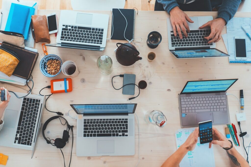 The Power of Variable Ratio Reinforcement in Social Media